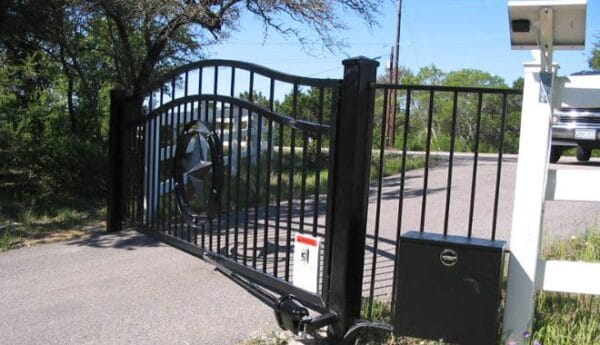 Custom Fence Gates in Austin • Sierra Fence